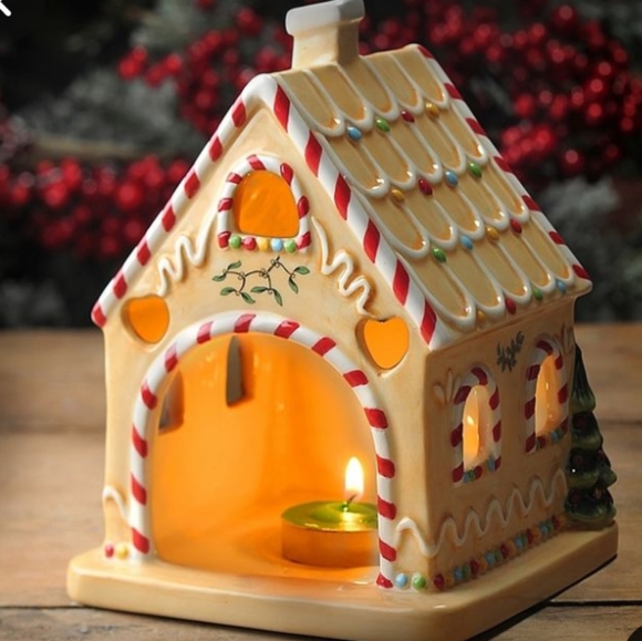 Spode | Accessories | Spode Christmas Gingerbread House Tealight Candle ...
